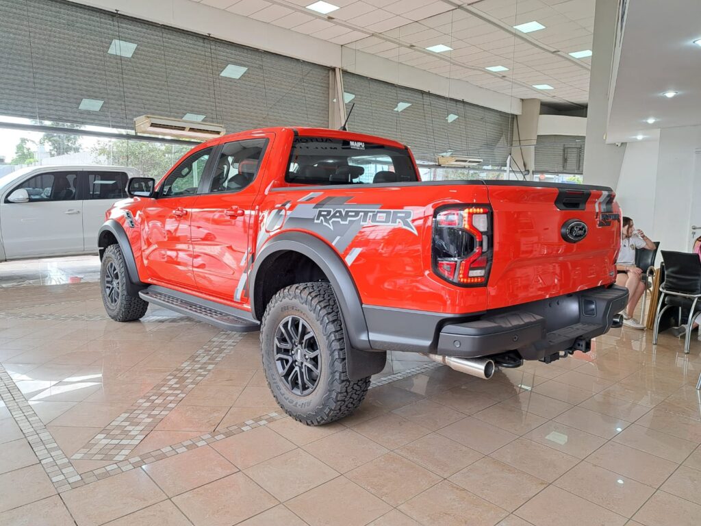 FORD RANGER RAPTOR 3.0 v6 DC 2023 – Castañeira Automotores